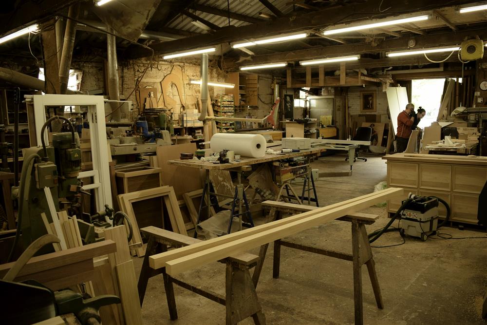 Learn more about contemporary artist Rob Bishop