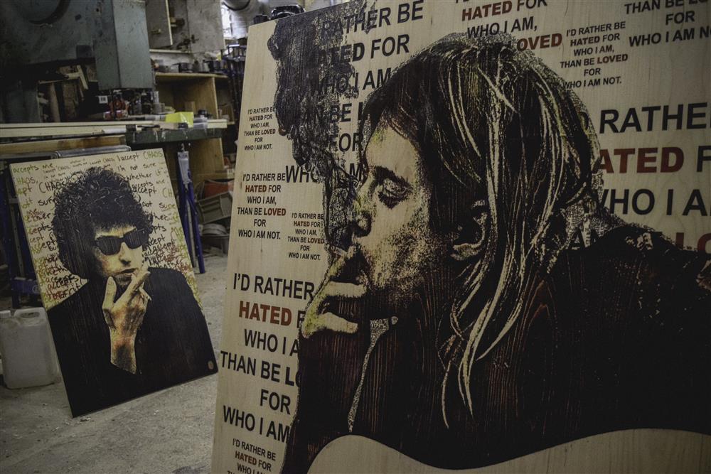 Learn more about contemporary artist Rob Bishop